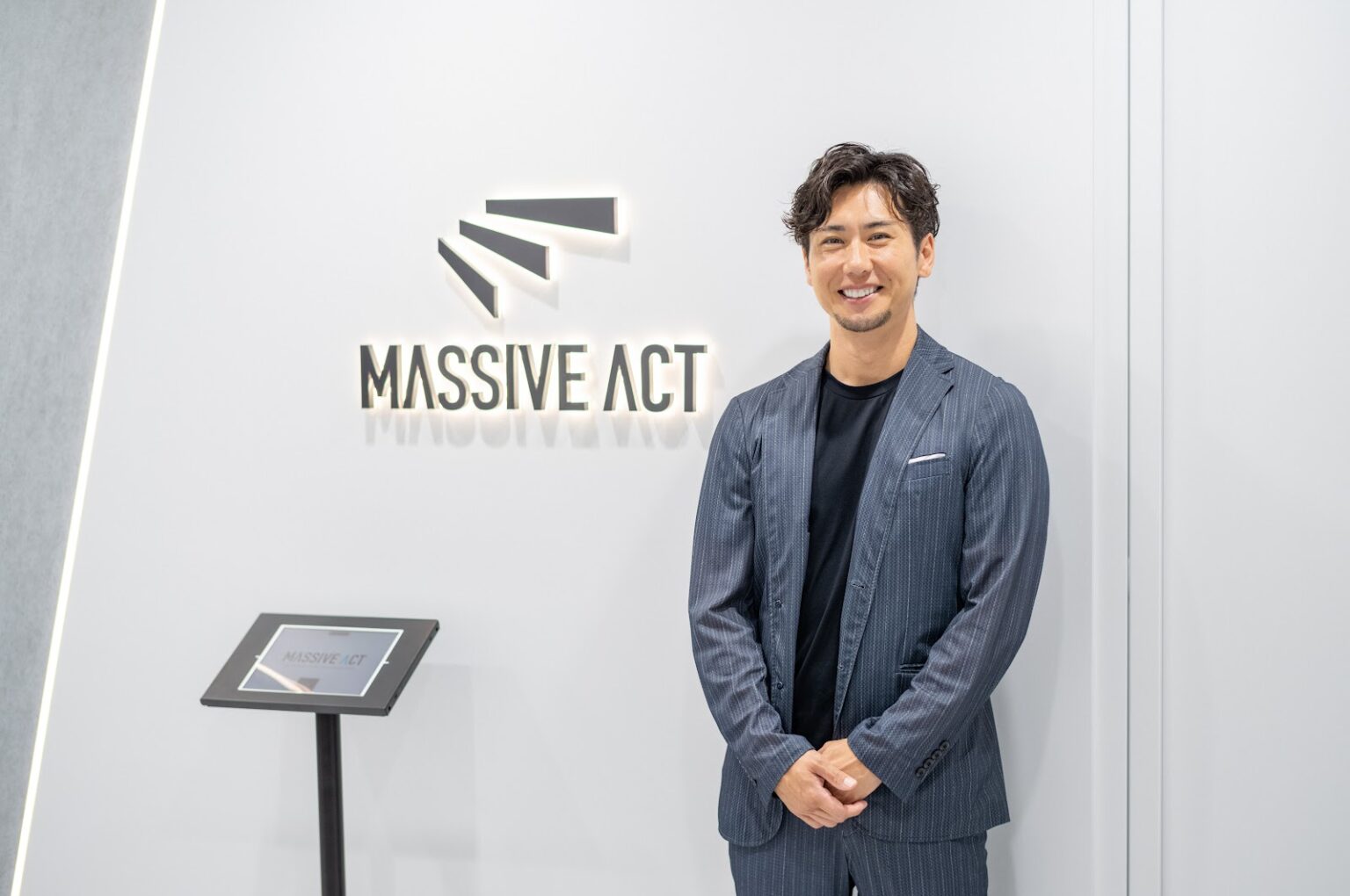 【代表インタビュー】株式会社Massive Act 代表取締役 高萩 遼介 | 熱狂ベンチャーナビ～仕事に情熱をもって働ける企業～
